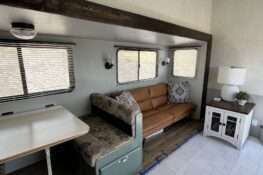 How to Remove Wallpaper Borders in Older RVs - Shakan Ranch